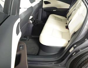 Pelēks Lexus RX 450h 2025 Viļņa, ar dzinēja tilpumu 2.49 L un nobraukumu 7 tūkst. km par 69999 €, foto 9 vietnē AUTOMOTO.COM.LV