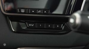 Pelēks Lexus RX 450h 2025 Viļņa, ar dzinēja tilpumu 2.49 L un nobraukumu 7 tūkst. km par 69999 €, foto 12 vietnē AUTOMOTO.COM.LV