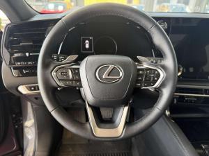 Pelēks Lexus RX 450h 2025 Šauļi, ar dzinēja tilpumu 2.49 L un nobraukumu 19 tūkst. km par 64900 €, foto 21 vietnē AUTOMOTO.COM.LV