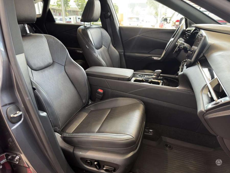 Pelēks Lexus RX 450h 2025 Šauļi, ar dzinēja tilpumu 2.49 L un nobraukumu 19 tūkst. km par 64900 €, foto 35 vietnē AUTOMOTO.COM.LV