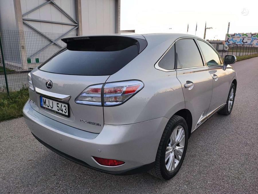 Pelēks Lexus RX 450h 2011 Kauņa, ar dzinēja tilpumu 3.46 L un nobraukumu 319 tūkst. km par 11990 €, foto 4 vietnē AUTOMOTO.COM.LV