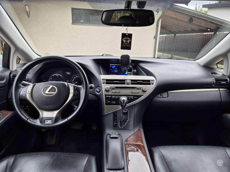 Pelēks Lexus RX 450h 2014 Mažeikiai, ar dzinēja tilpumu 3.50 L un nobraukumu 85 tūkst. km par 17900 €, foto 10 vietnē AUTOMOTO.COM.LV