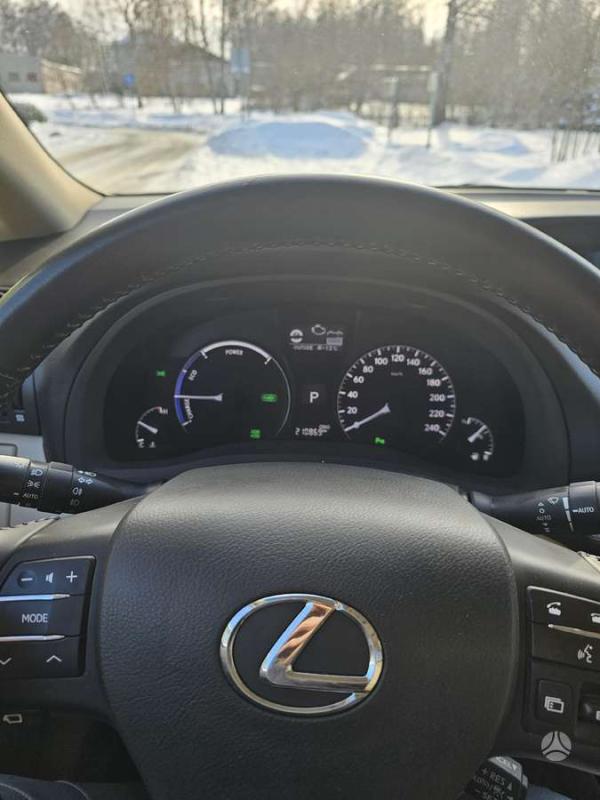 Grey Lexus RX 450h 2010 in Prienai, with an engine capacity of 3.50 L and mileage of 211 thousand km for 11000 €, photo 14 on AUTOMOTO.COM.LV