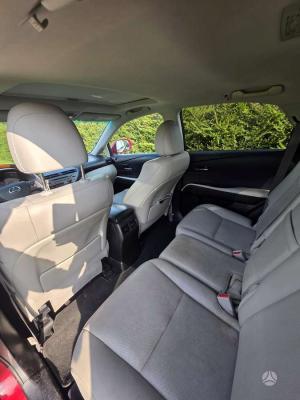 Sarkans Lexus RX 450h 2009 Klaipėda, ar dzinēja tilpumu 3.46 L un nobraukumu 332 tūkst. km par 8500 €, foto 10 vietnē AUTOMOTO.COM.LV