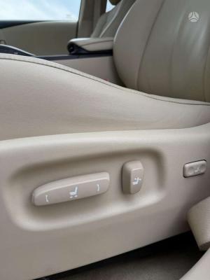 Sarkans Lexus RX 450h 2011 Viļņa, ar dzinēja tilpumu 0.00 L un nobraukumu 260 tūkst. km par 11300 €, foto 21 vietnē AUTOMOTO.COM.LV