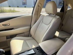 Sarkans Lexus RX 450h 2011 Viļņa, ar dzinēja tilpumu 3.50 L un nobraukumu 293 tūkst. km par 11999 €, foto 12 vietnē AUTOMOTO.COM.LV