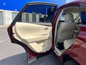 Sarkans Lexus RX 450h 2011 Viļņa, ar dzinēja tilpumu 3.50 L un nobraukumu 293 tūkst. km par 11999 €, foto 14 vietnē AUTOMOTO.COM.LV