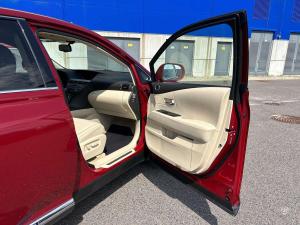 Sarkans Lexus RX 450h 2011 Viļņa, ar dzinēja tilpumu 3.50 L un nobraukumu 293 tūkst. km par 11999 €, foto 23 vietnē AUTOMOTO.COM.LV