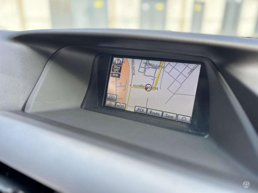 Sarkans Lexus RX 450h 2011 Viļņa, ar dzinēja tilpumu 3.50 L un nobraukumu 293 tūkst. km par 11999 €, foto 27 vietnē AUTOMOTO.COM.LV