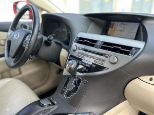 Sarkans Lexus RX 450h 2011 Viļņa, ar dzinēja tilpumu 3.50 L un nobraukumu 293 tūkst. km par 11999 €, foto 29 vietnē AUTOMOTO.COM.LV