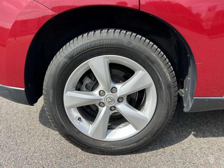 Sarkans Lexus RX 450h 2011 Viļņa, ar dzinēja tilpumu 3.50 L un nobraukumu 293 tūkst. km par 11999 €, foto 37 vietnē AUTOMOTO.COM.LV