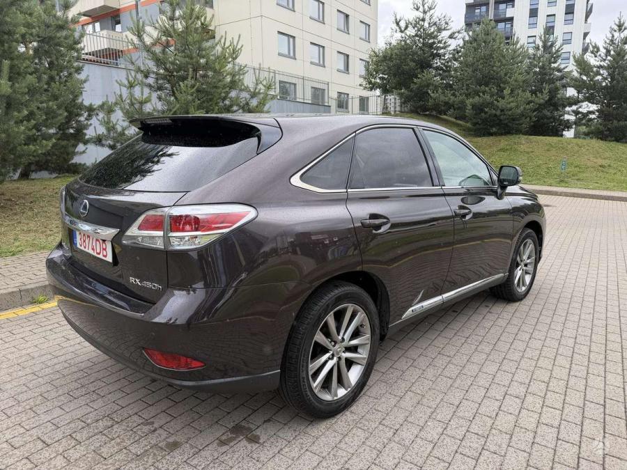 Red Lexus RX 450h 2013 in Vilnius, with an engine capacity of 3.46 L and mileage of 160 thousand km for 13800 €, photo 6 on AUTOMOTO.COM.LV