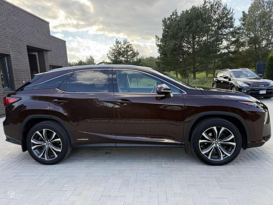 Red Lexus RX 450h 2019 in Vilnius, with an engine capacity of 3.46 L and mileage of 58 thousand km for 29950 €, photo 9 on AUTOMOTO.COM.LV