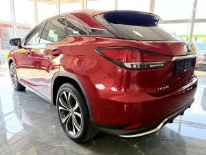 Red Lexus RX 450h 2021 in Panevezys, with an engine capacity of 3.50 L and mileage of 44 thousand km for 39900 €, photo 4 on AUTOMOTO.COM.LV