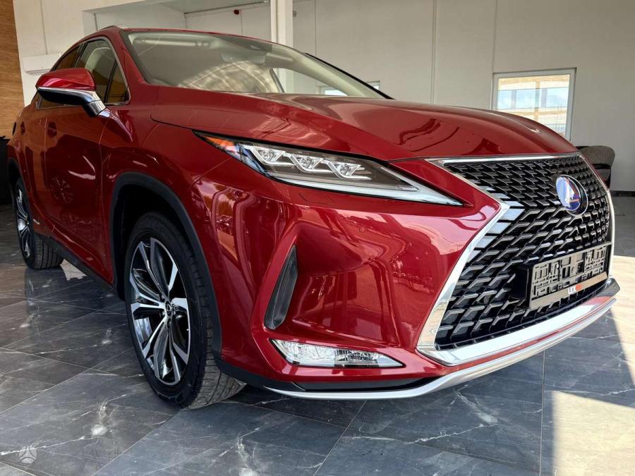 Red Lexus RX 450h 2021 in Panevezys, with an engine capacity of 3.50 L and mileage of 44 thousand km for 39900 €, photo 7 on AUTOMOTO.COM.LV