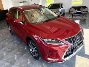 Red Lexus RX 450h 2021 in Panevezys, with an engine capacity of 3.50 L and mileage of 44 thousand km for 39900 €, photo 13 on AUTOMOTO.COM.LV