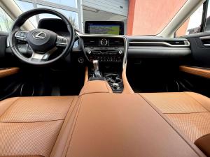 Red Lexus RX 450h 2021 in Panevezys, with an engine capacity of 3.50 L and mileage of 44 thousand km for 39900 €, photo 16 on AUTOMOTO.COM.LV