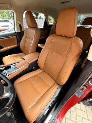 Red Lexus RX 450h 2021 in Panevezys, with an engine capacity of 3.50 L and mileage of 44 thousand km for 39900 €, photo 18 on AUTOMOTO.COM.LV
