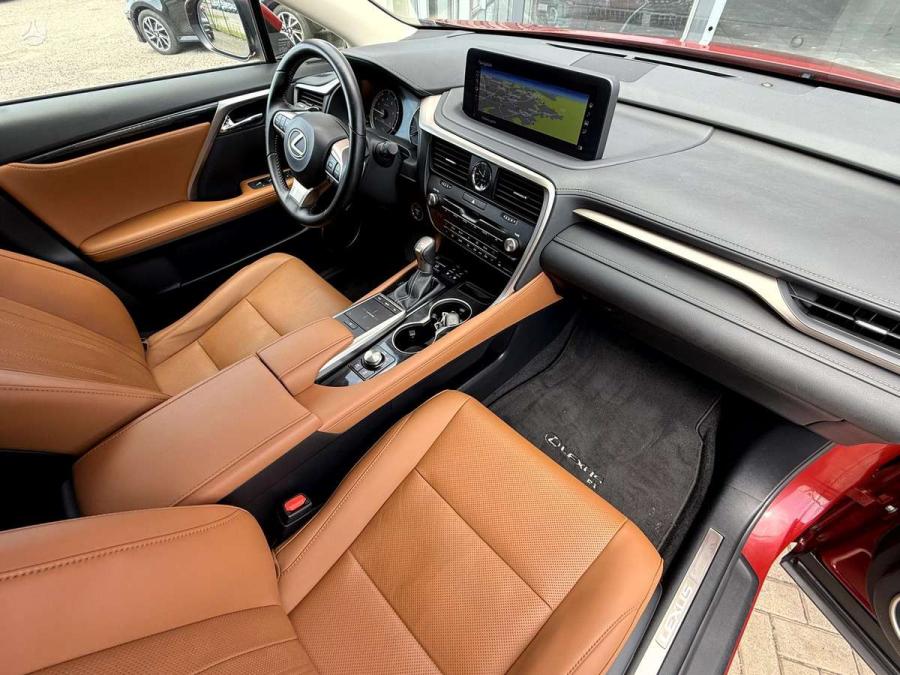 Red Lexus RX 450h 2021 in Panevezys, with an engine capacity of 3.50 L and mileage of 44 thousand km for 39900 €, photo 19 on AUTOMOTO.COM.LV