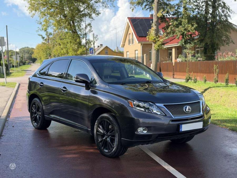 Violets Lexus RX 450h 2010 Šauļi, ar dzinēja tilpumu 3.50 L un nobraukumu 297 tūkst. km par 8850 €, foto 1 vietnē AUTOMOTO.COM.LV