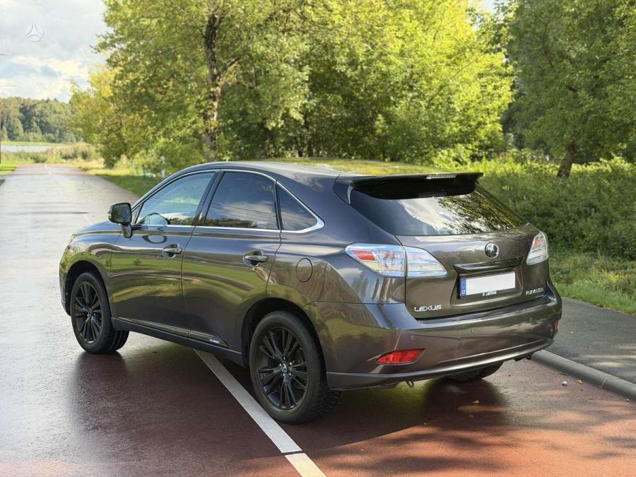 Violets Lexus RX 450h 2010 Šauļi, ar dzinēja tilpumu 3.50 L un nobraukumu 297 tūkst. km par 8850 €, foto 6 vietnē AUTOMOTO.COM.LV
