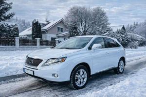 Balts Lexus RX 450h 2009 Viļņa, ar dzinēja tilpumu 3.50 L un nobraukumu 320 tūkst. km par 10500 €, foto  vietnē AUTOMOTO.COM.LV