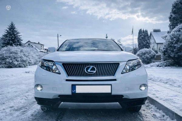 Balts Lexus RX 450h 2009 Viļņa, ar dzinēja tilpumu 3.50 L un nobraukumu 320 tūkst. km par 10500 €, foto 2 vietnē AUTOMOTO.COM.LV