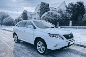 White Lexus RX 450h 2009 in Vilnius, with an engine capacity of 3.50 L and mileage of 320 thousand km for 10500 €, photo 3 on AUTOMOTO.COM.LV