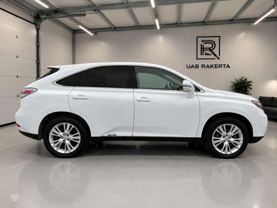 Balts Lexus RX 450h 2009 Viļņa, ar dzinēja tilpumu 3.50 L un nobraukumu 249 tūkst. km par 11900 €, foto 3 vietnē AUTOMOTO.COM.LV