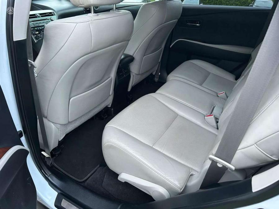 Balts Lexus RX 450h 2009 Viļņa, ar dzinēja tilpumu 3.50 L un nobraukumu 249 tūkst. km par 11900 €, foto 17 vietnē AUTOMOTO.COM.LV