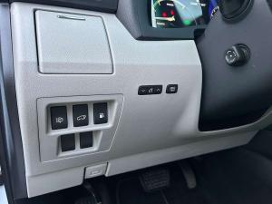 Balts Lexus RX 450h 2009 Viļņa, ar dzinēja tilpumu 3.50 L un nobraukumu 249 tūkst. km par 11900 €, foto 27 vietnē AUTOMOTO.COM.LV