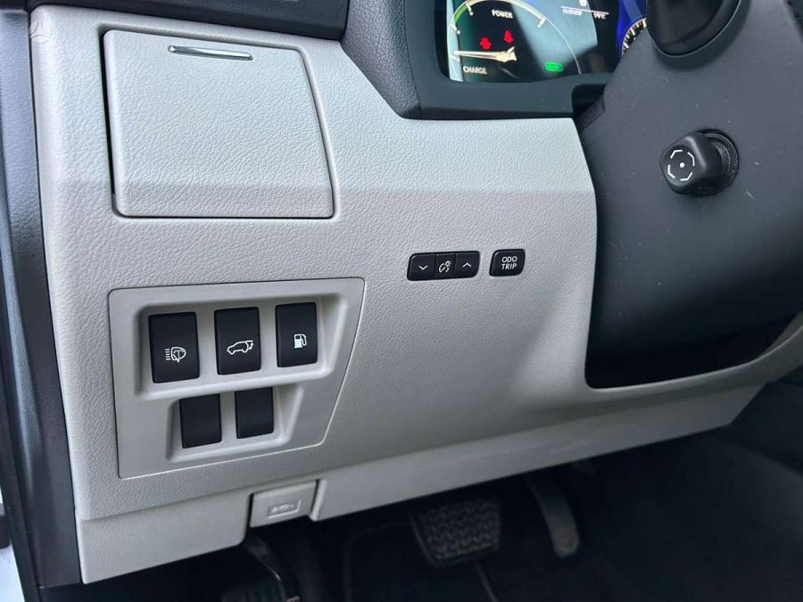 Balts Lexus RX 450h 2009 Viļņa, ar dzinēja tilpumu 3.50 L un nobraukumu 249 tūkst. km par 11900 €, foto 27 vietnē AUTOMOTO.COM.LV