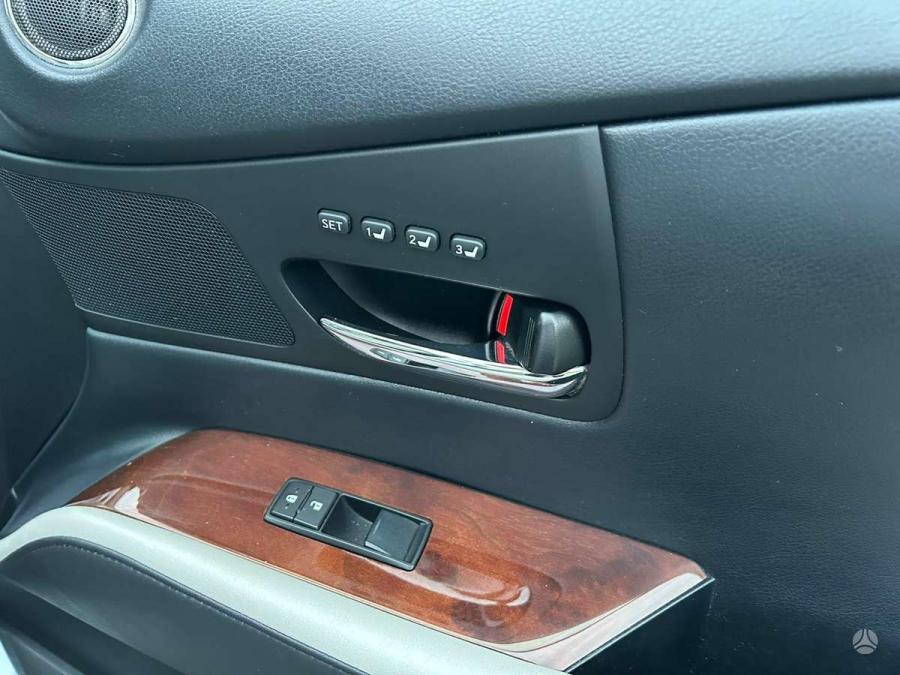 Balts Lexus RX 450h 2009 Viļņa, ar dzinēja tilpumu 3.50 L un nobraukumu 249 tūkst. km par 11900 €, foto 30 vietnē AUTOMOTO.COM.LV