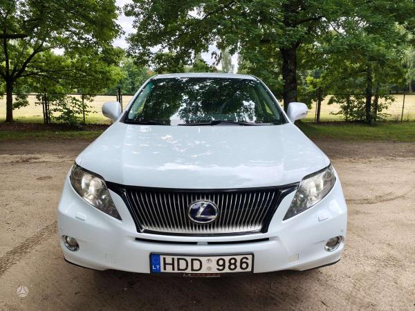Белый Лексус RX 450h 2009 в Вильнюс, объемом двигателя 3.50 л и пробегом 417 тыс. км за 10700 €, фото 4 на AUTOMOTO.COM.LV