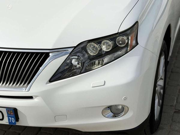 Balts Lexus RX 450h 2009 Tauragė, ar dzinēja tilpumu 3.50 L un nobraukumu 313 tūkst. km par 10400 €, foto 8 vietnē AUTOMOTO.COM.LV