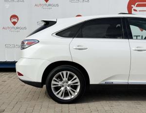 Balts Lexus RX 450h 2009 Tauragė, ar dzinēja tilpumu 3.50 L un nobraukumu 313 tūkst. km par 10400 €, foto 15 vietnē AUTOMOTO.COM.LV