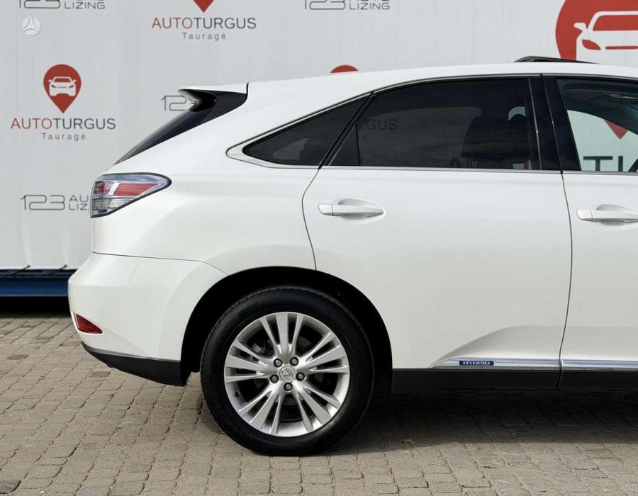 Balts Lexus RX 450h 2009 Tauragė, ar dzinēja tilpumu 3.50 L un nobraukumu 313 tūkst. km par 10400 €, foto 15 vietnē AUTOMOTO.COM.LV