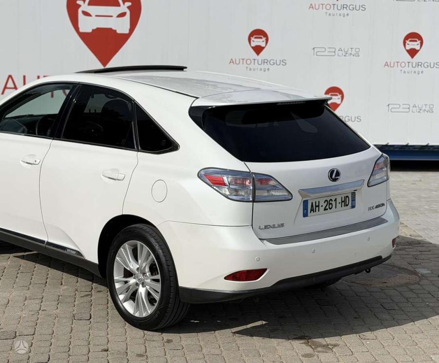 Balts Lexus RX 450h 2009 Tauragė, ar dzinēja tilpumu 3.50 L un nobraukumu 313 tūkst. km par 10400 €, foto 24 vietnē AUTOMOTO.COM.LV