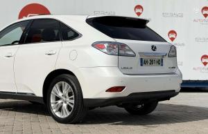 Balts Lexus RX 450h 2009 Tauragė, ar dzinēja tilpumu 3.50 L un nobraukumu 313 tūkst. km par 10400 €, foto 31 vietnē AUTOMOTO.COM.LV