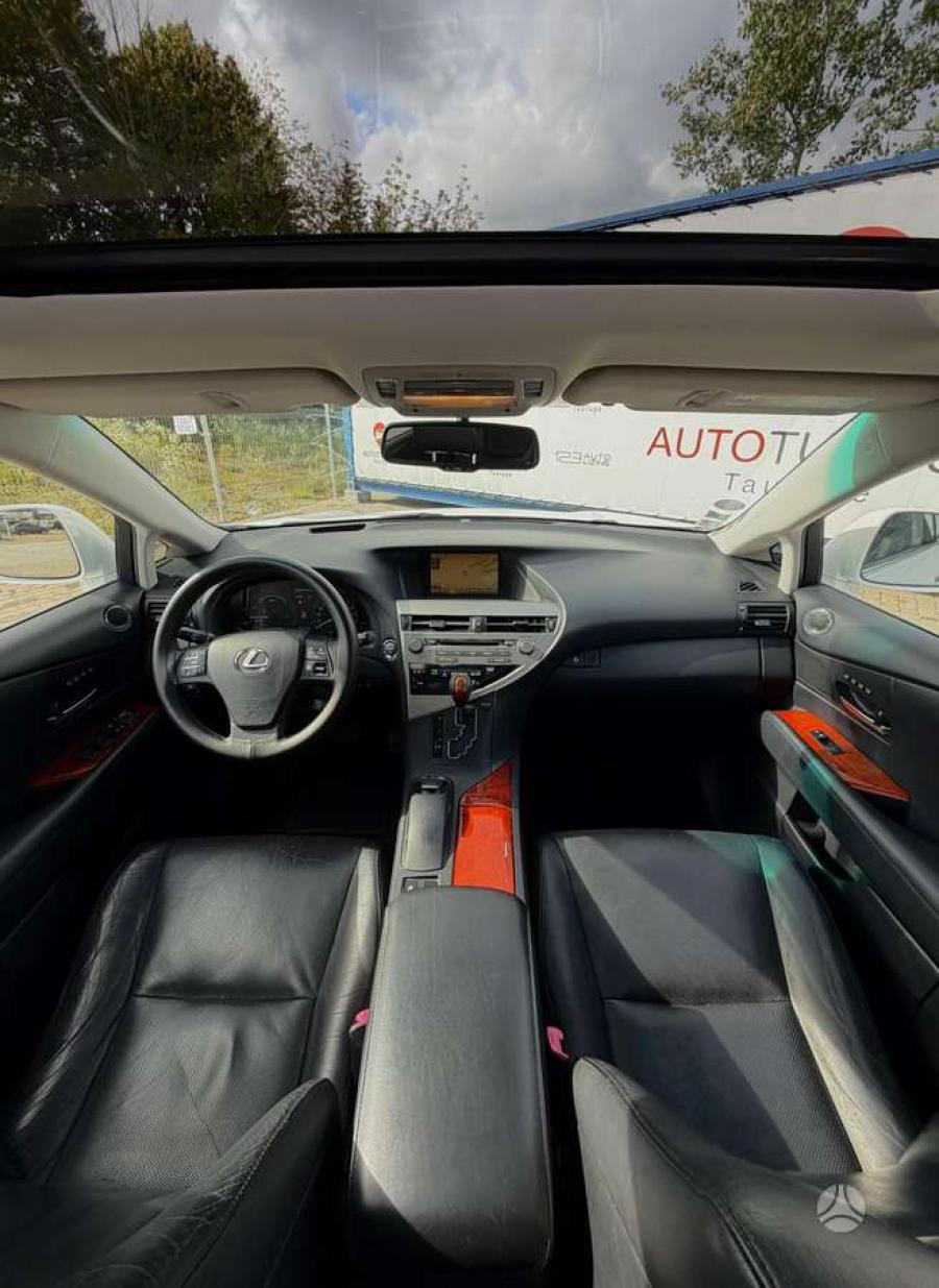 Balts Lexus RX 450h 2009 Tauragė, ar dzinēja tilpumu 3.50 L un nobraukumu 313 tūkst. km par 10400 €, foto 41 vietnē AUTOMOTO.COM.LV