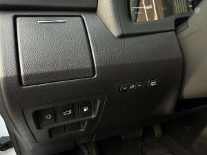 Balts Lexus RX 450h 2009 Kauņa, ar dzinēja tilpumu 3.46 L un nobraukumu 269 tūkst. km par 13200 €, foto 13 vietnē AUTOMOTO.COM.LV