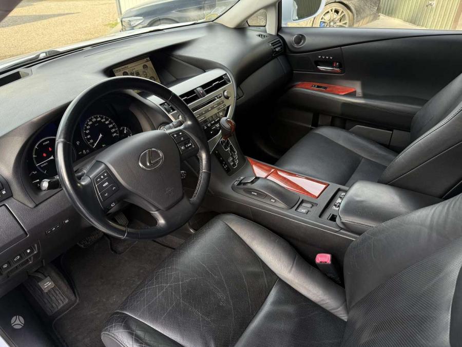 Balts Lexus RX 450h 2009 Kauņa, ar dzinēja tilpumu 3.46 L un nobraukumu 269 tūkst. km par 13200 €, foto 18 vietnē AUTOMOTO.COM.LV