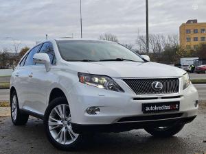White Lexus RX 450h 2010 in Siauliai, with an engine capacity of 3.50 L and mileage of 249 thousand km for 11950 €, photo 3 on AUTOMOTO.COM.LV
