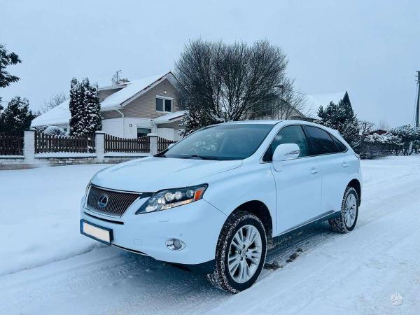Balts Lexus RX 450h 2010 Viļņa, ar dzinēja tilpumu 3.50 L un nobraukumu 284 tūkst. km par 7600 €, foto 4 vietnē AUTOMOTO.COM.LV