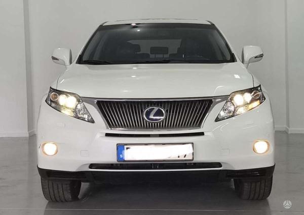 Balts Lexus RX 450h 2010 Viļņa, ar dzinēja tilpumu 3.46 L un nobraukumu 299 tūkst. km par 9650 €, foto 3 vietnē AUTOMOTO.COM.LV