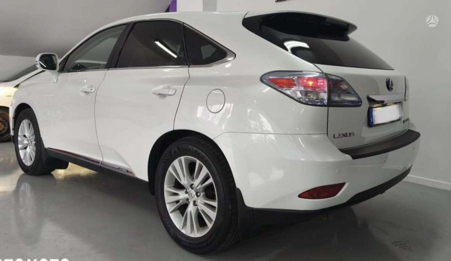 Balts Lexus RX 450h 2010 Viļņa, ar dzinēja tilpumu 3.46 L un nobraukumu 299 tūkst. km par 9650 €, foto 6 vietnē AUTOMOTO.COM.LV