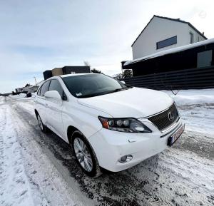 White Lexus RX 450h 2010 in Vilnius, with an engine capacity of 3.50 L and mileage of 220 thousand km for 11900 €, photo 6 on AUTOMOTO.COM.LV