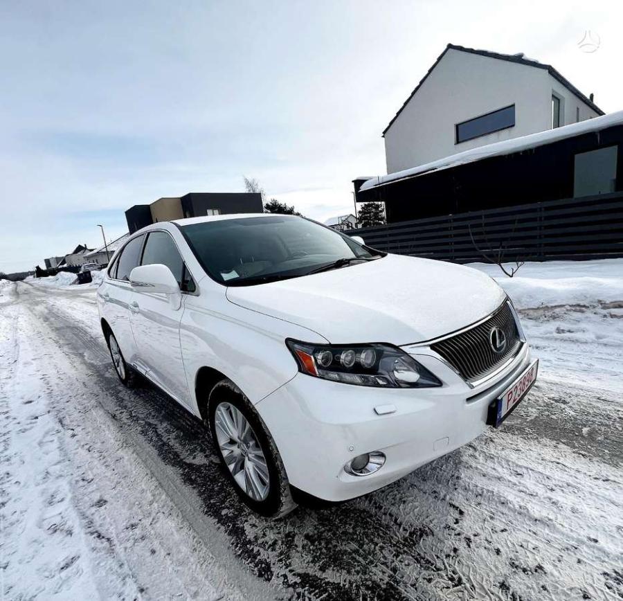White Lexus RX 450h 2010 in Vilnius, with an engine capacity of 3.50 L and mileage of 220 thousand km for 11900 €, photo 6 on AUTOMOTO.COM.LV
