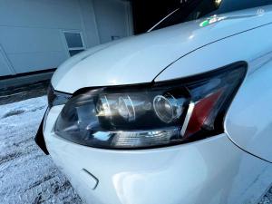 White Lexus RX 450h 2010 in Vilnius, with an engine capacity of 3.50 L and mileage of 220 thousand km for 11900 €, photo 20 on AUTOMOTO.COM.LV