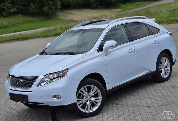Balts Lexus RX 450h 2010 Viļņa, ar dzinēja tilpumu 3.50 L un nobraukumu 232 tūkst. km par 14500 €, foto 1 vietnē AUTOMOTO.COM.LV